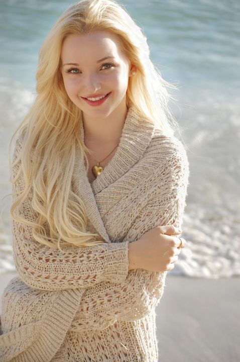 Dove Cameron is going to rip your balls off - Tease #38699 - Milovana.com